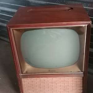 VINTAGE Antique Television Sets 4 Sale: Tak-ur-pic. - Etsy