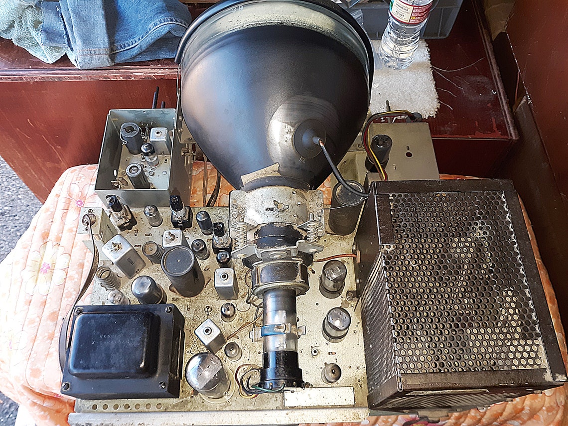 Antique RCA T100 Table-top Television. - Etsy