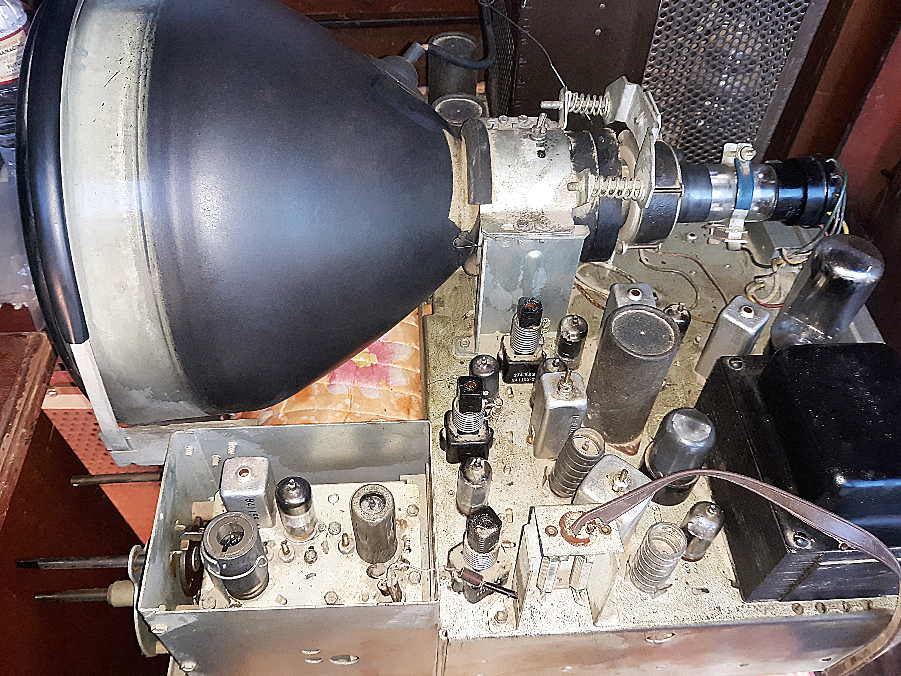 Antique RCA T100 Table-top Television. - Etsy