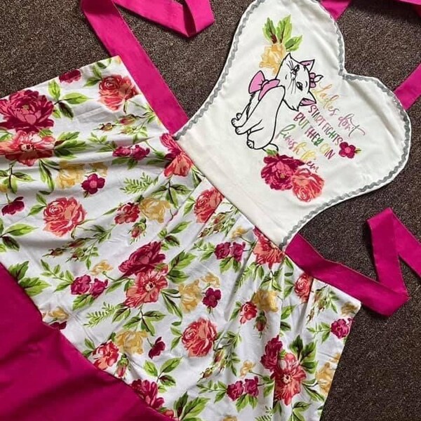 Character Apron - Etsy