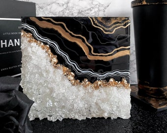 Resin Geode Art, White and Gold Geode Wall Art, 3D Geode Painting ...