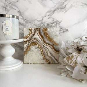 Resin Geode Art, White and Gold Geode Wall Art, 3D Geode Painting ...