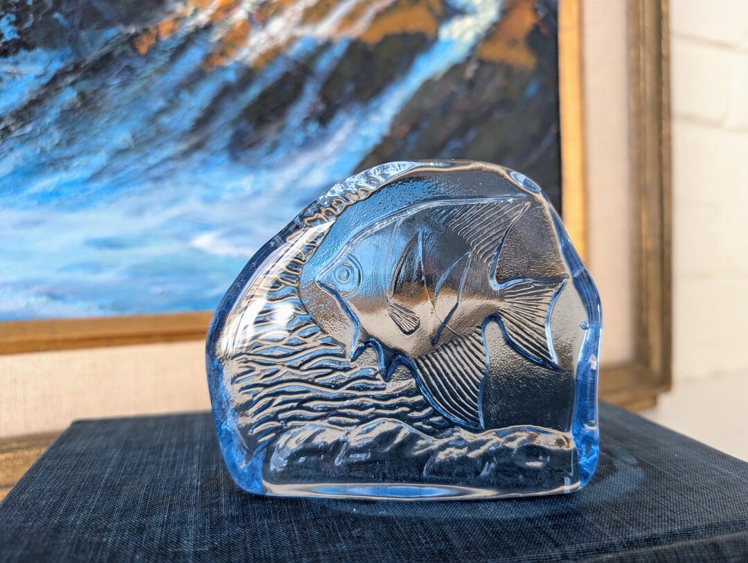 Vintage Glass Fish Plaque | Three Dimensional Pressed Glass Plaque of a ...