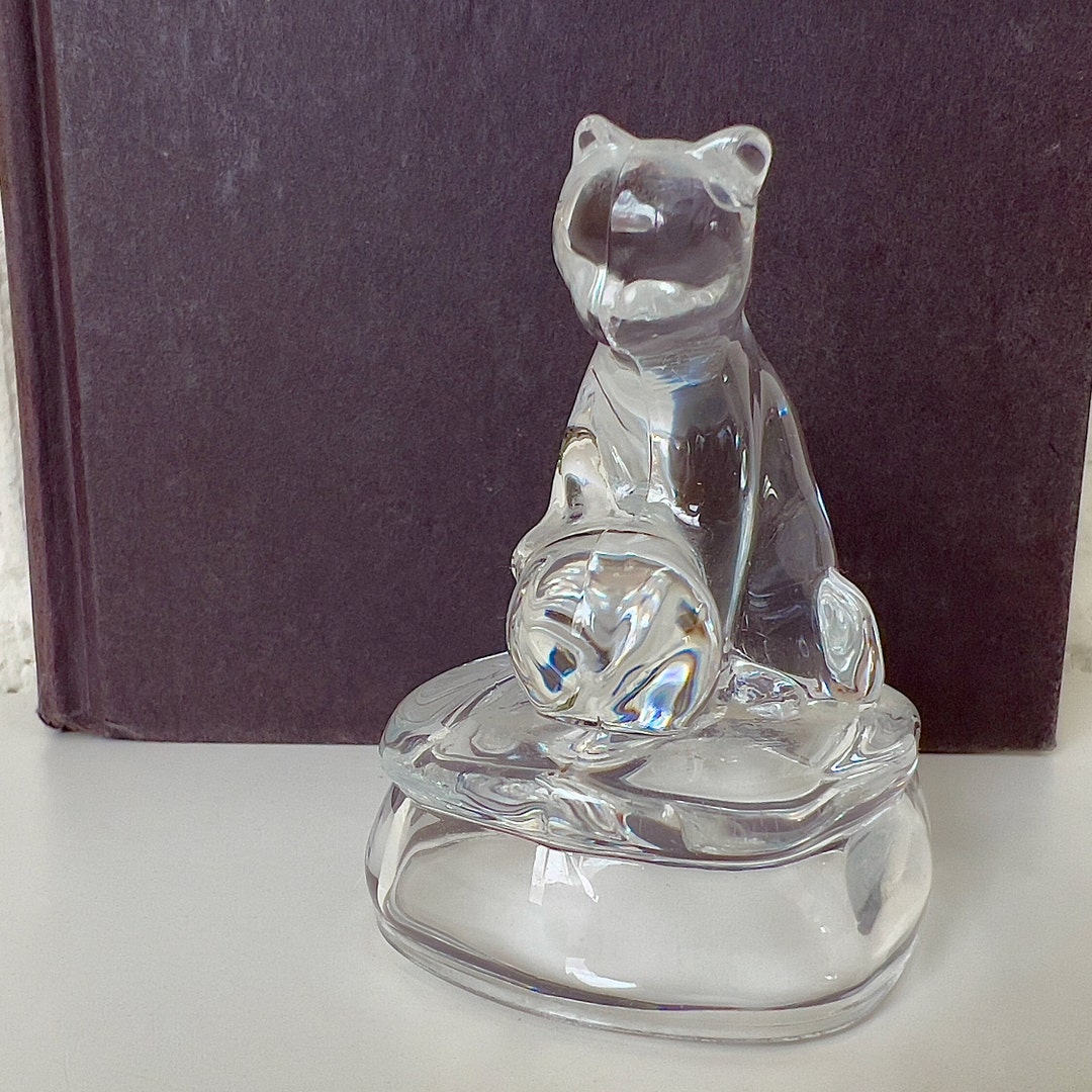 Vintage Glass Cat and Ball Figurine | Small Glass Cat Paperweight ...