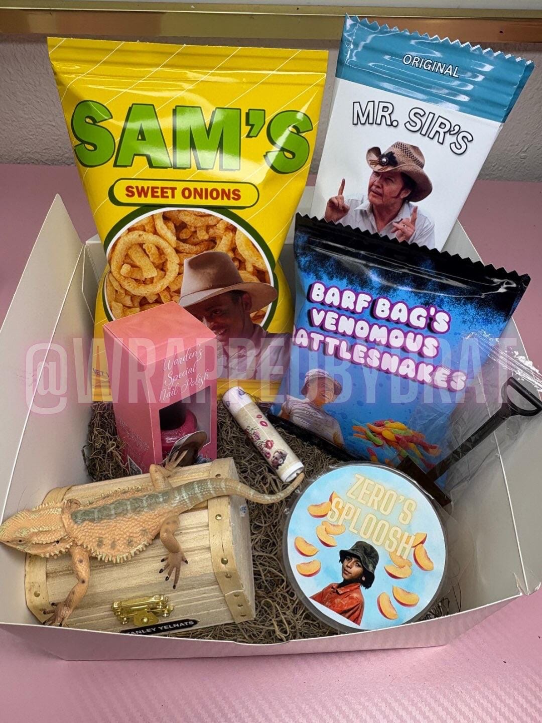 Holes Gift Box - Etsy