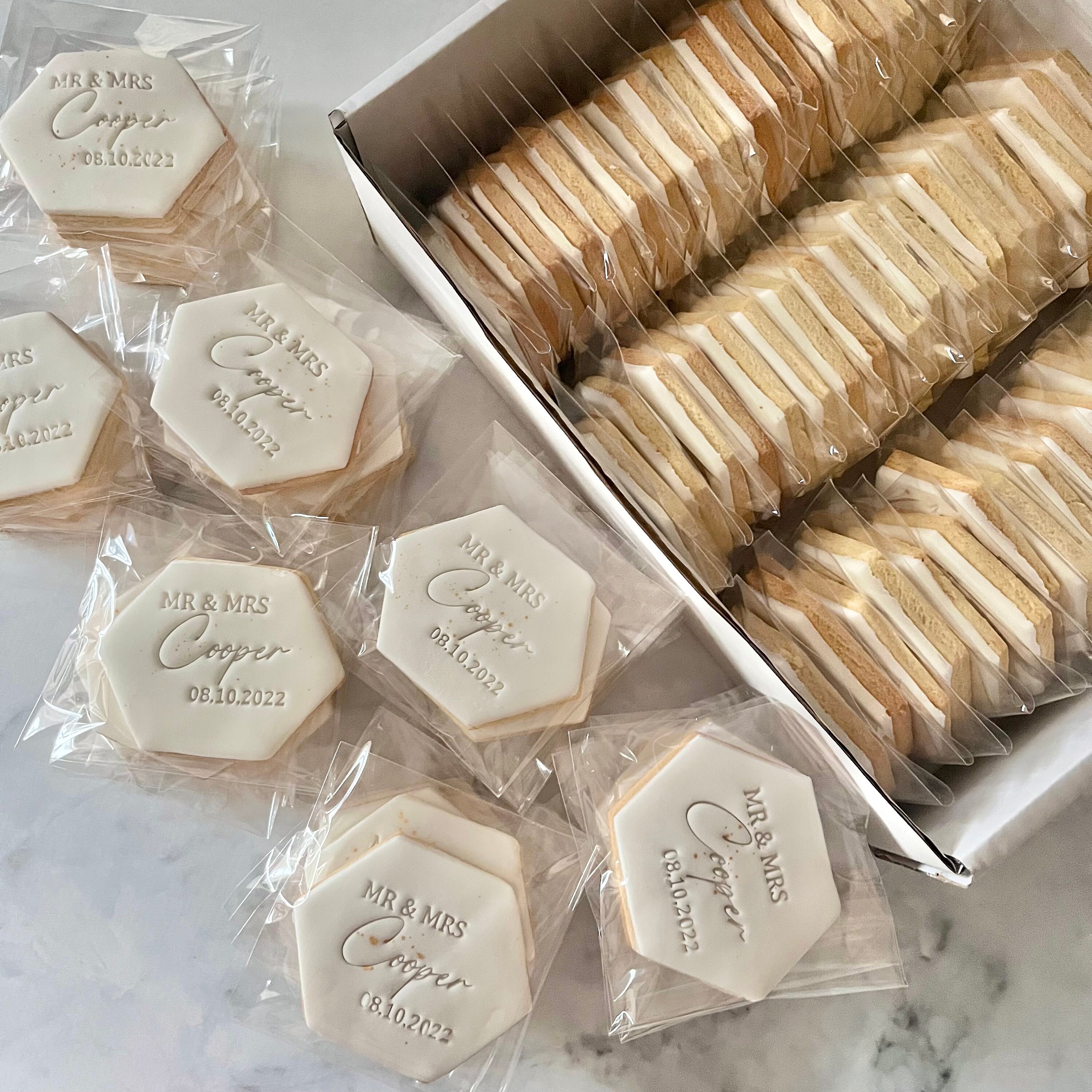 Personalised Wedding Cookies Biscuits Favours MR & MRS - Etsy UK