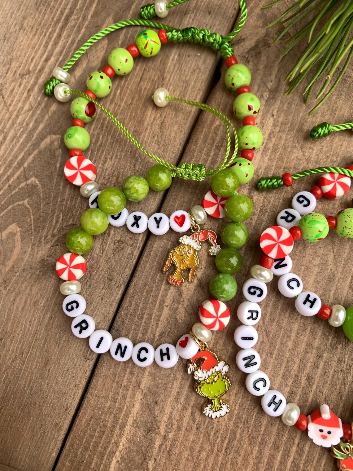 Grinch Charm Bracelet: Holiday Beaded Christmas Jewelry - Etsy