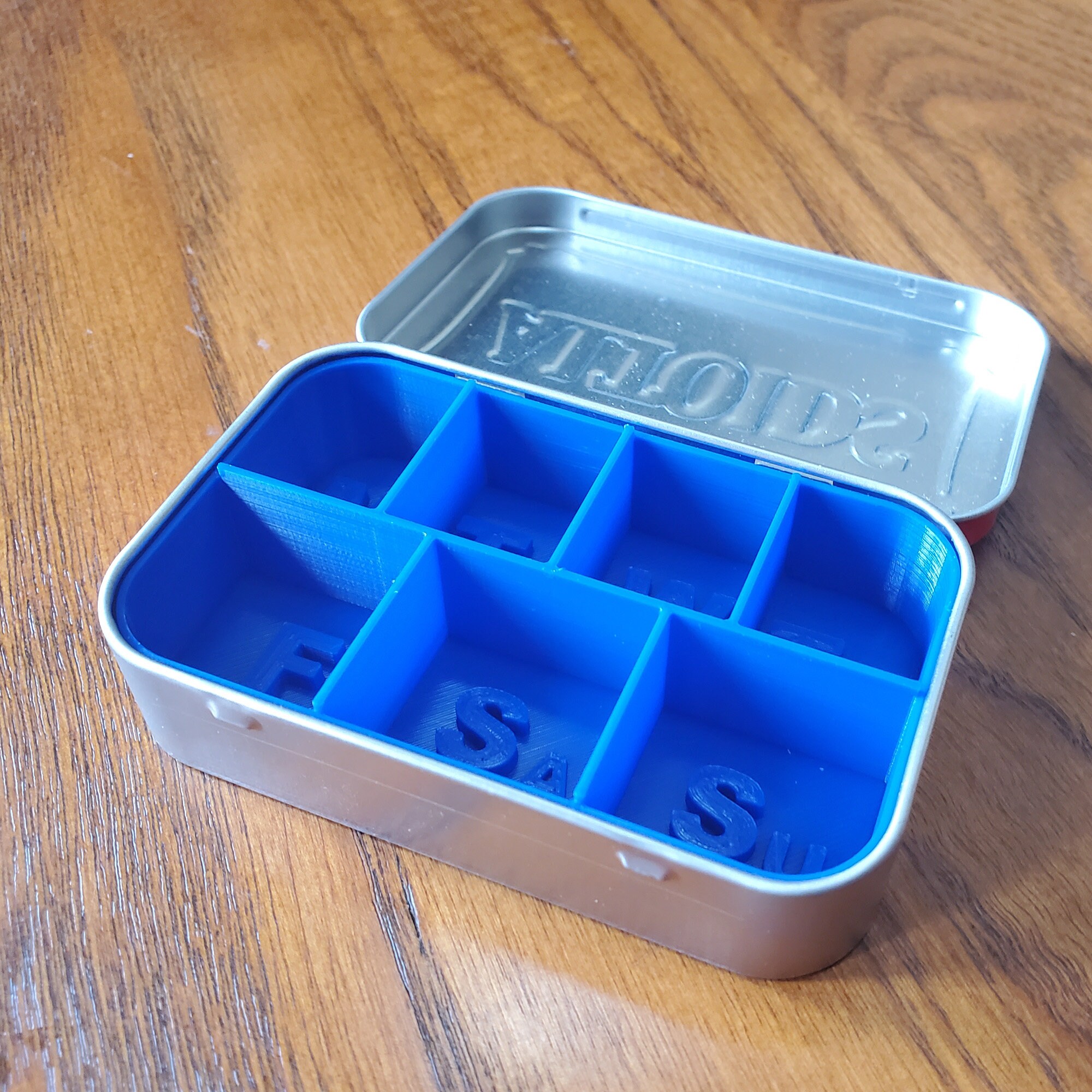 Altoid Mints Tin Pill Holder, Seven Days a Week Pill Holder, Altoids ...