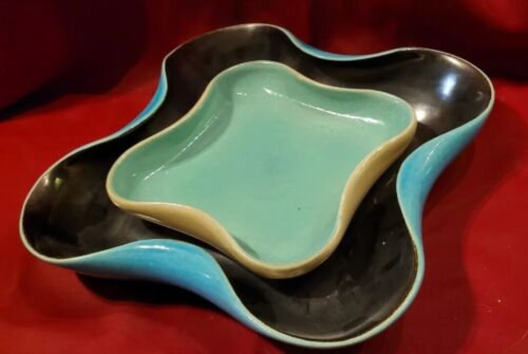 Pairs Red Wing USA Pottery 8 & 10 Console Dishes - Etsy
