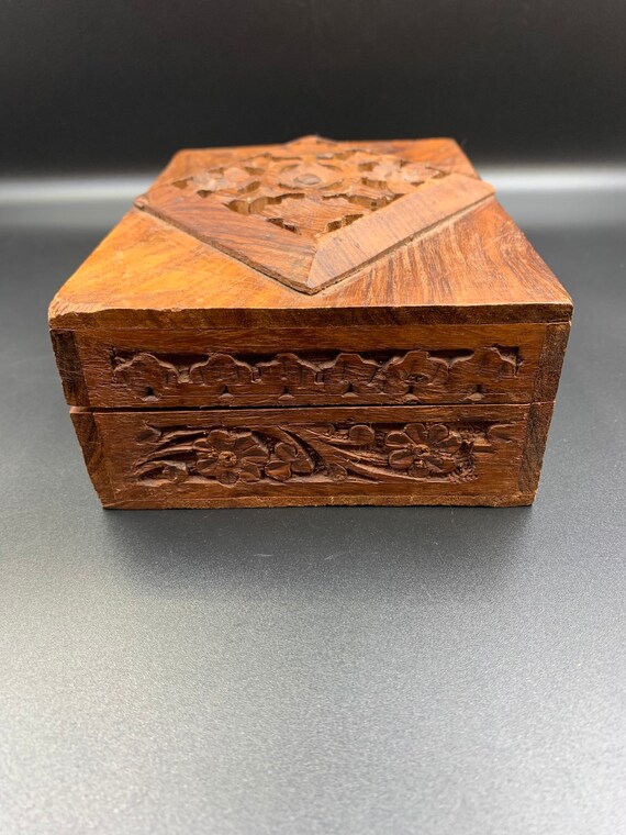 Beautiful Handmade Wooden Keepsake / jewelry box made… - Gem