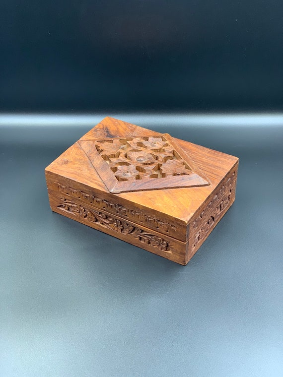 Beautiful Handmade Wooden Keepsake / jewelry box made… - Gem