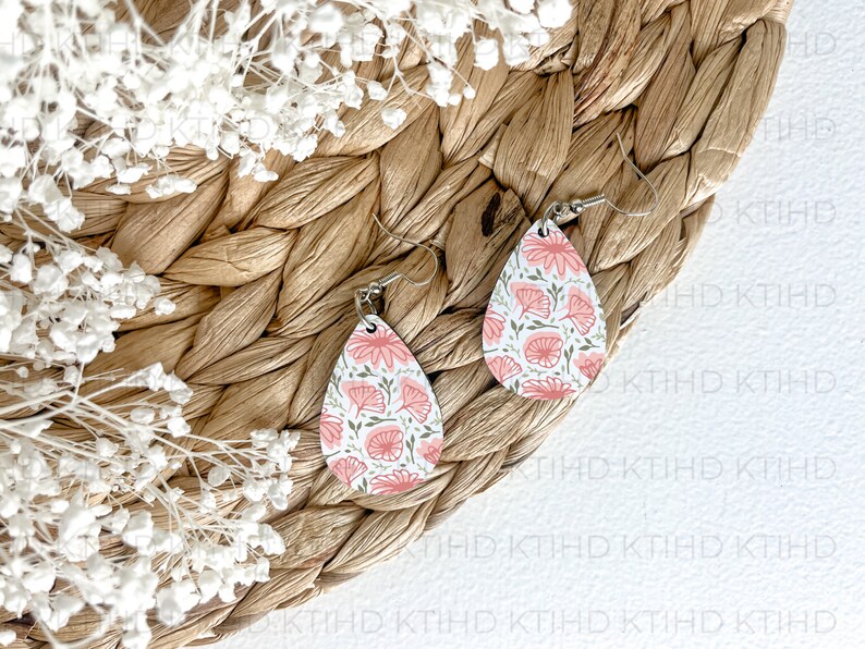 Teardrop Dangle Earring Mockup: PNG, JPEG (digital Download) - Etsy