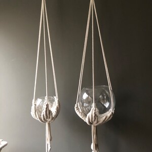 Macrame Pattern in English of Macrame Lilly Flower Plant Hanger ...