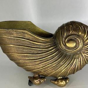 Nautilus Shell Planter Cachepot With Shell Feet Details Sea Shell Ice ...