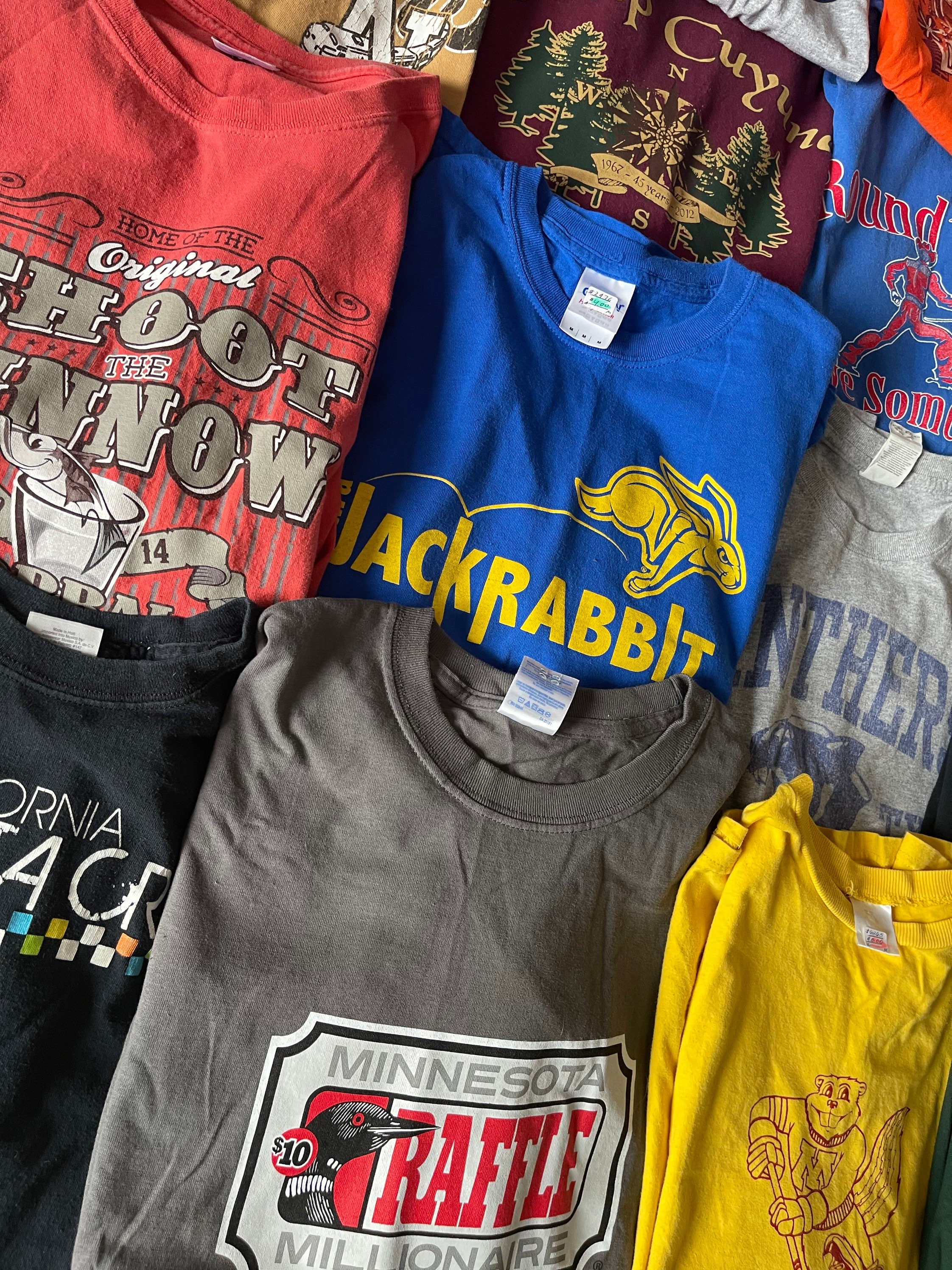 Vintage T-shirt {YOU CHOOSE} Graphic Tee Shirt Fall Layering | Retro ...