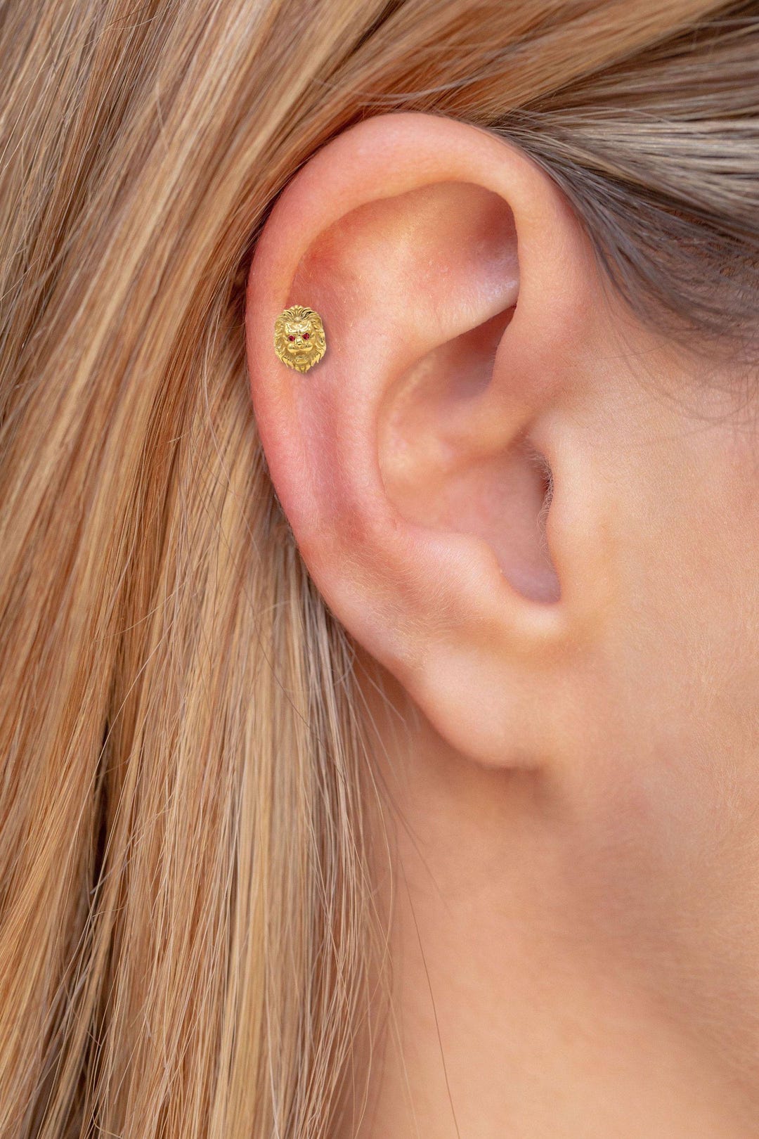14K Gold Lion Cartilage Piercing: Ruby Animal Design, 16G | LP00046R - Etsy