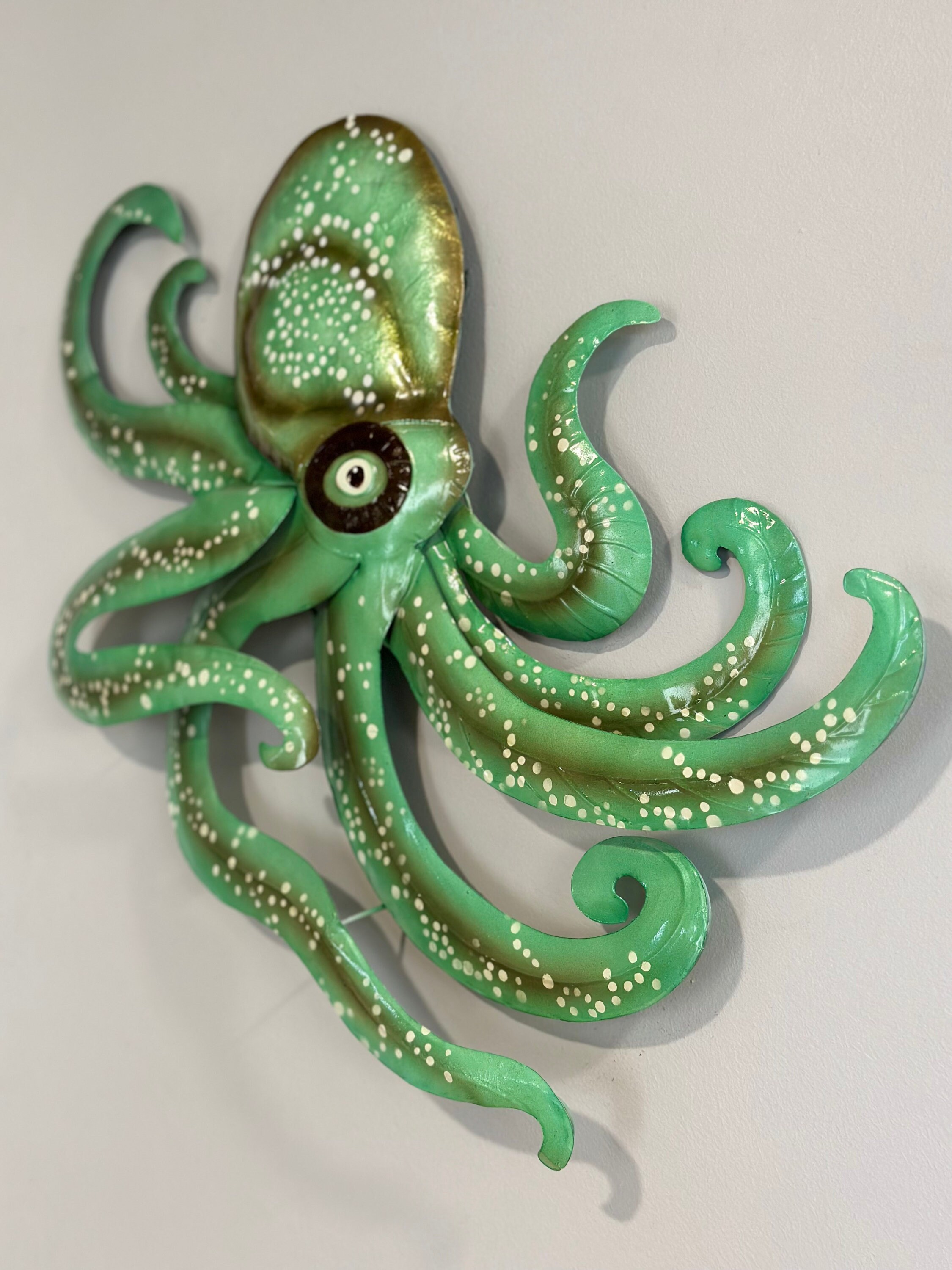 Octopus Wall Decor Patio Hanging Art Capiz Shell Metal Octopus Wall Art ...