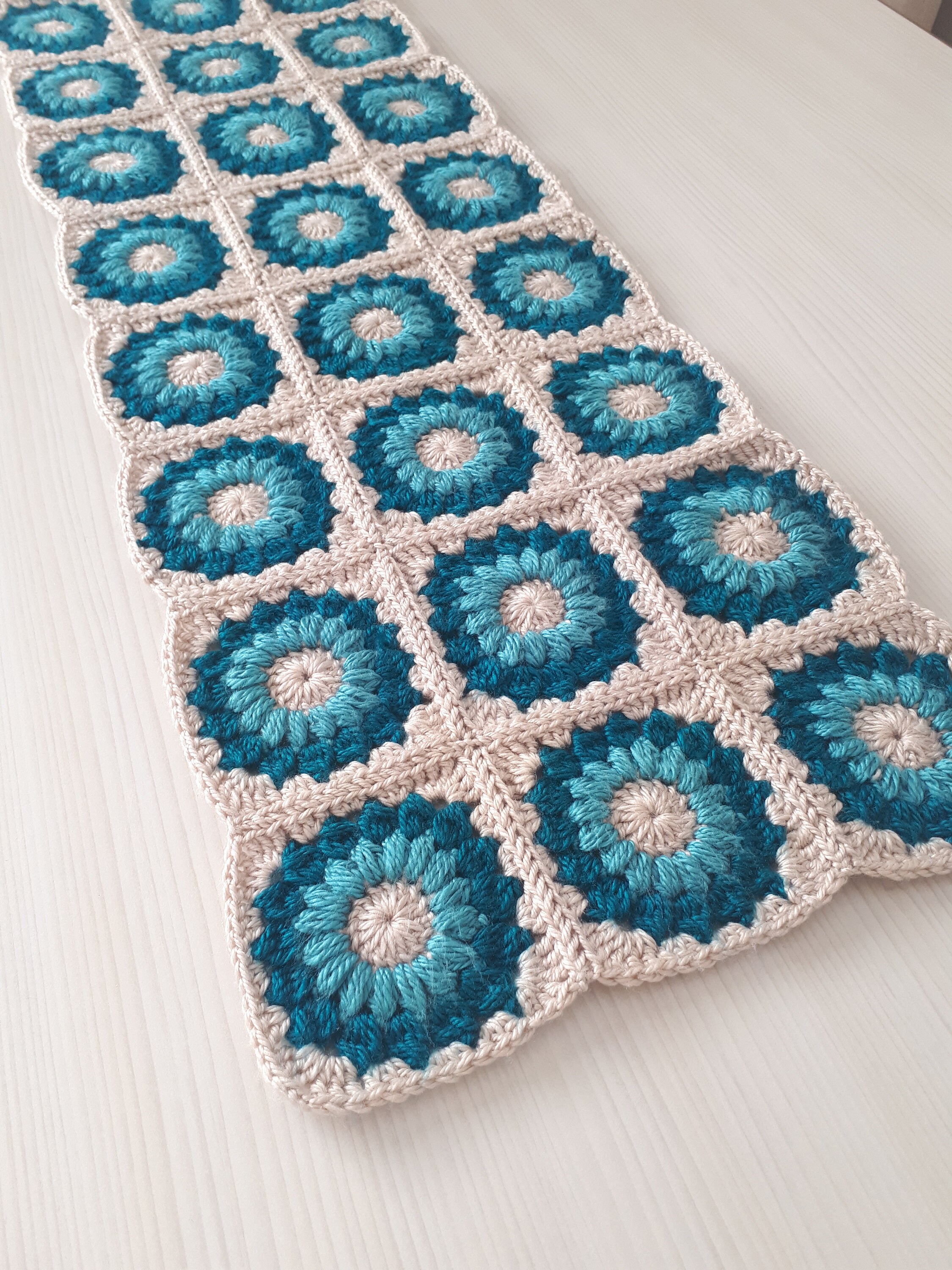 Sunburst Granny Square Crochet Table Runner: Vintage Style, 105" X 27 ...