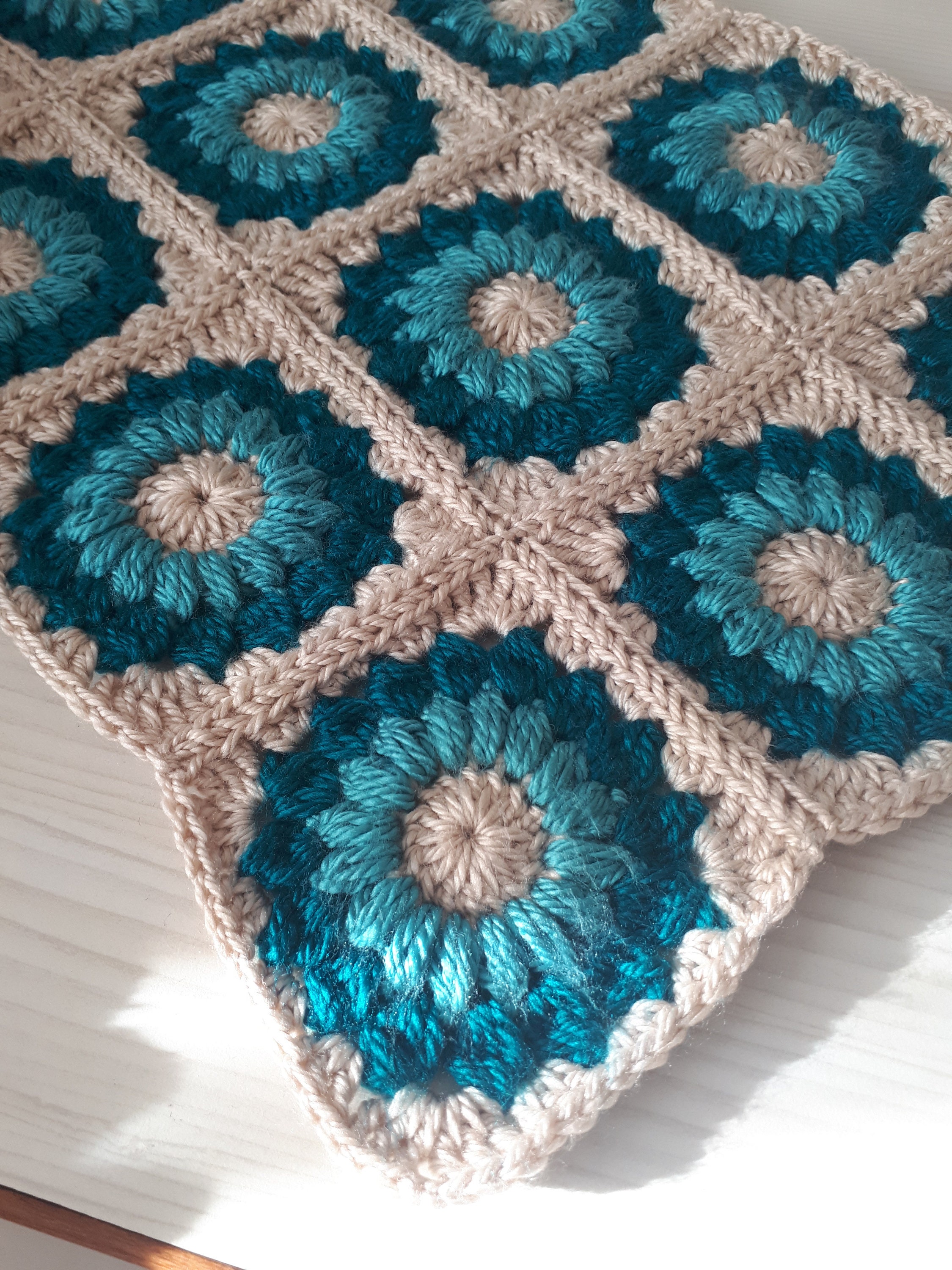 Sunburst Granny Square Crochet Table Runner: Vintage Style, 105" X 27 ...