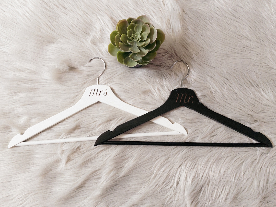 Mr. & Mrs. Hangers | Wedding Favor | Wedding Gift | Brides Gift ...