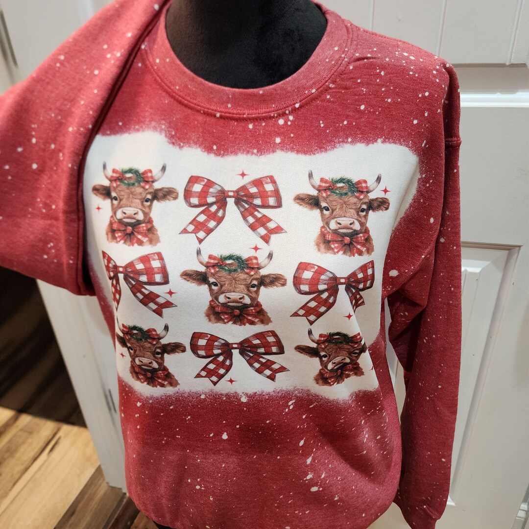 Highland Cow Christmas Bleached Sweatshirt, Trendy Women Christmas ...