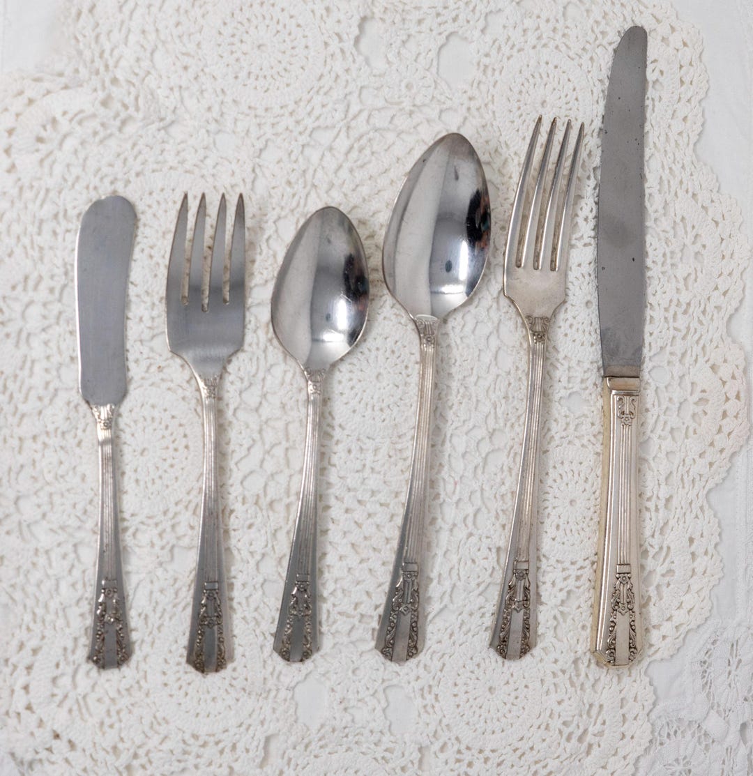 Selection of Wm. A Rogers Sectional Oneida Silverware, "lido" Pattern C ...