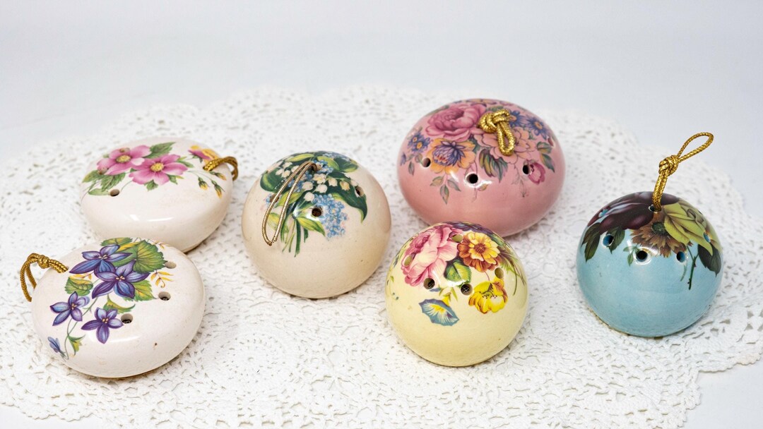 Vintage "ye Olde" Ceramic Pomander, Filled With Perfumed Flowers ...