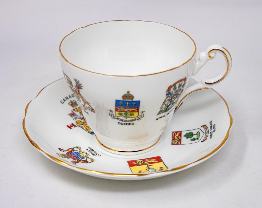 Royal Darwood Canadian Provinces Teacup and Saucer Set, Vintage Bone ...
