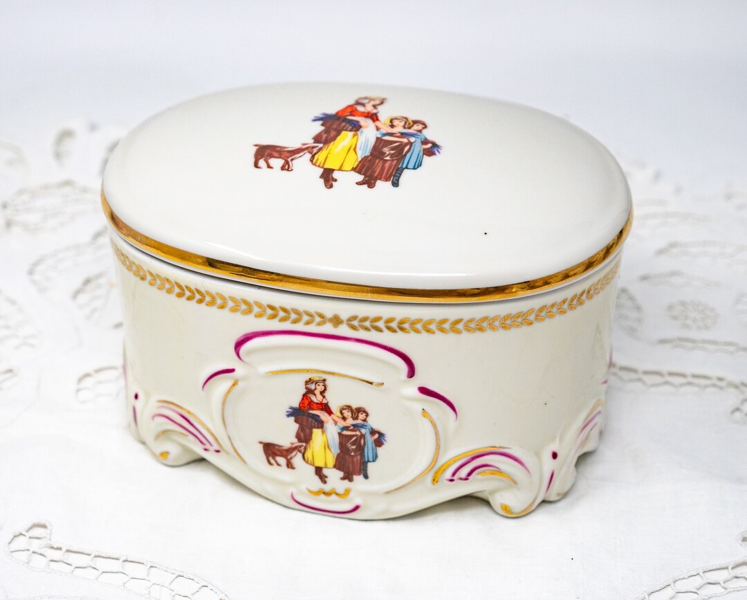 Yardley Lavender Porcelain Soap Box, Vintage Bone China Made in England ...