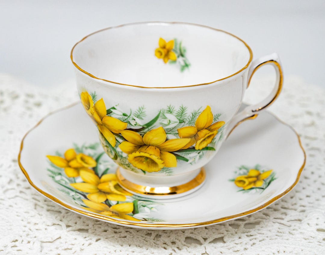 Vintage Colclough Teacup and Saucer Set, Daffodils, Bone China, Made in ...