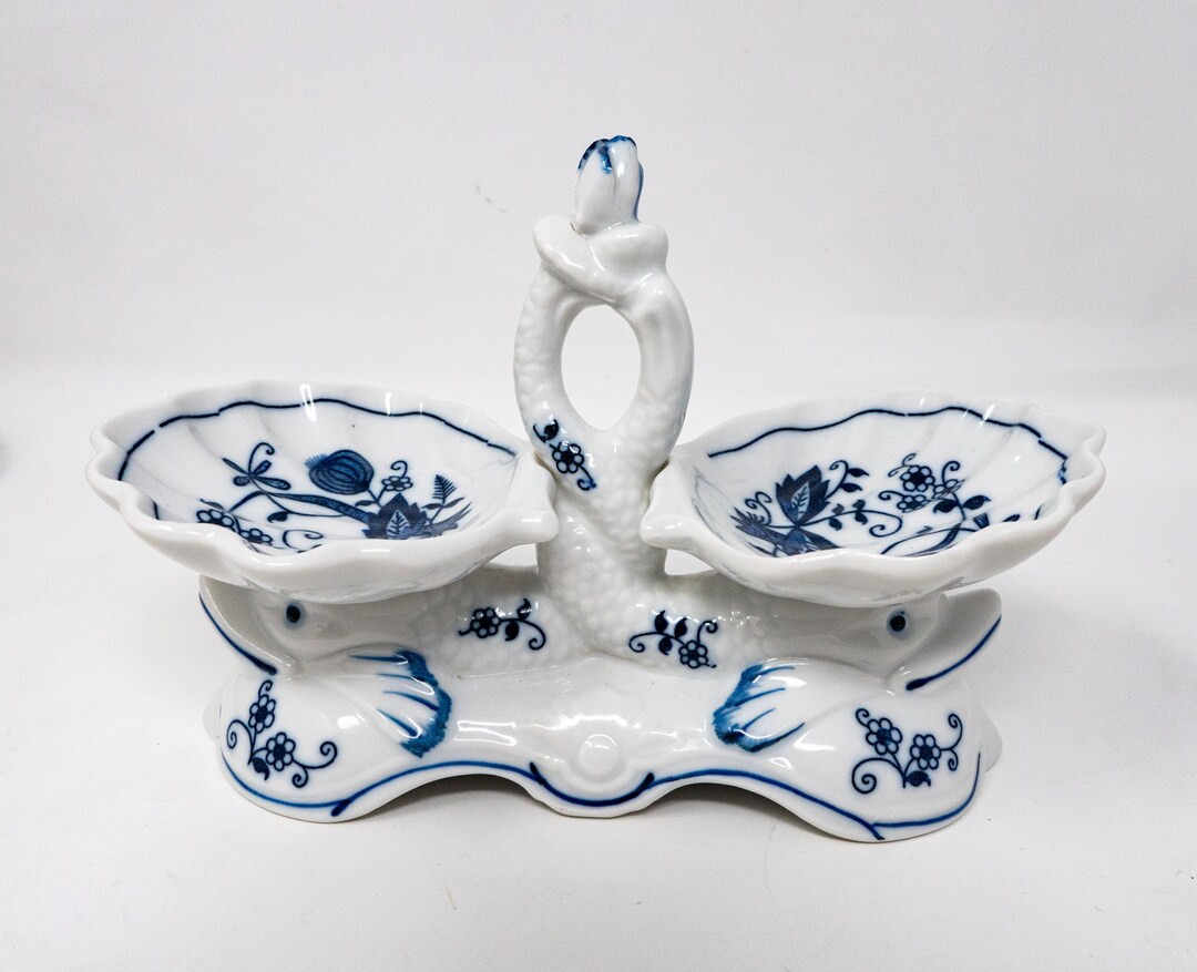 Vienna Woods Two-sectioned Open Salt/spice/relish Server, Blue Onion ...