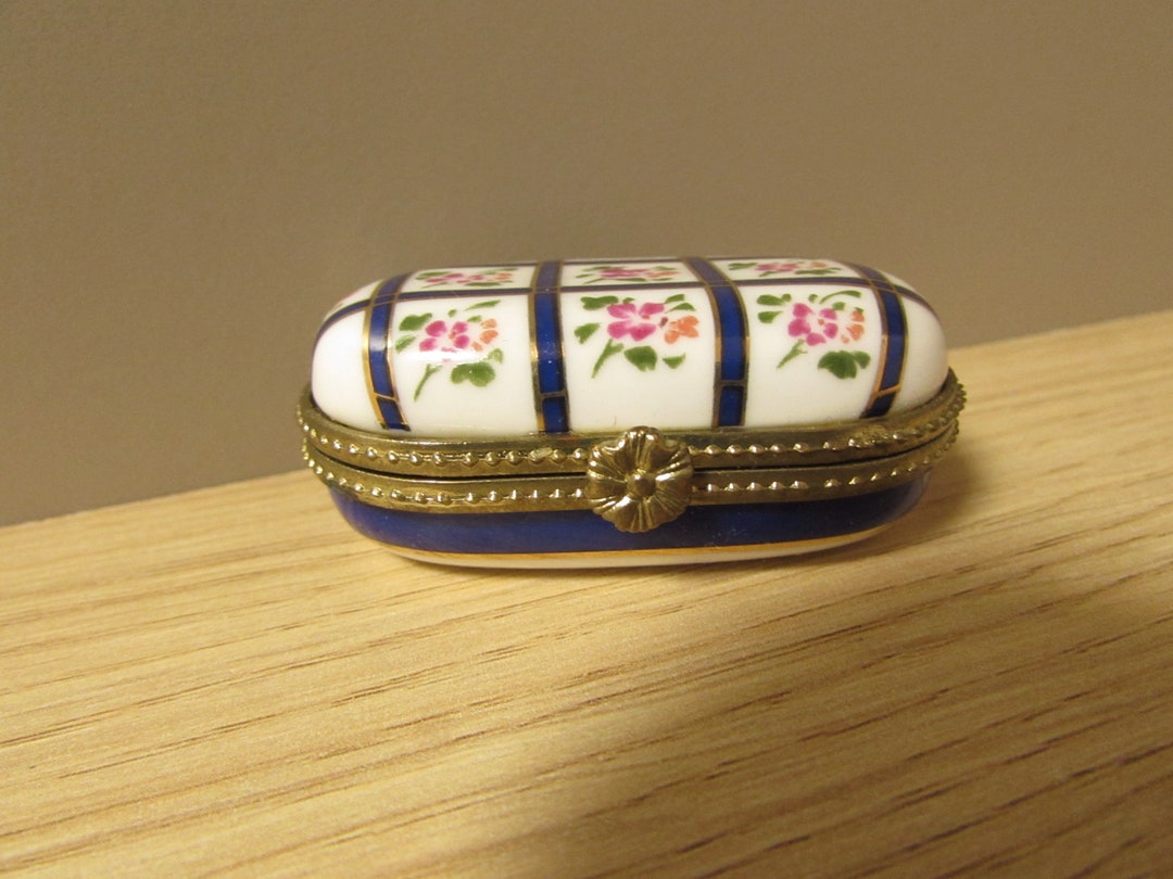 Pill Box, Porcelain Pill Box, Porcelain Box, Vintage Box, Antique ...