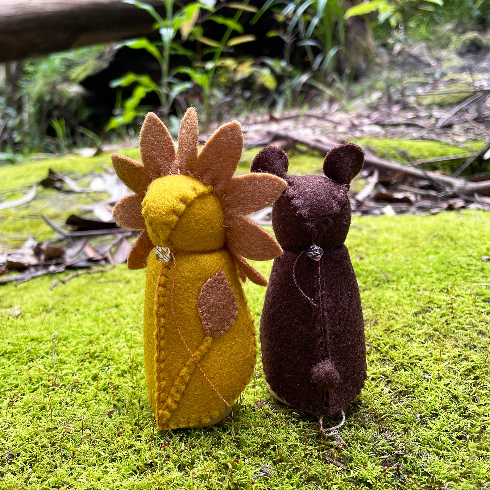 Lion and Bear Digital Clothes Pattern for Steiner Inspired Peg Dolls ...