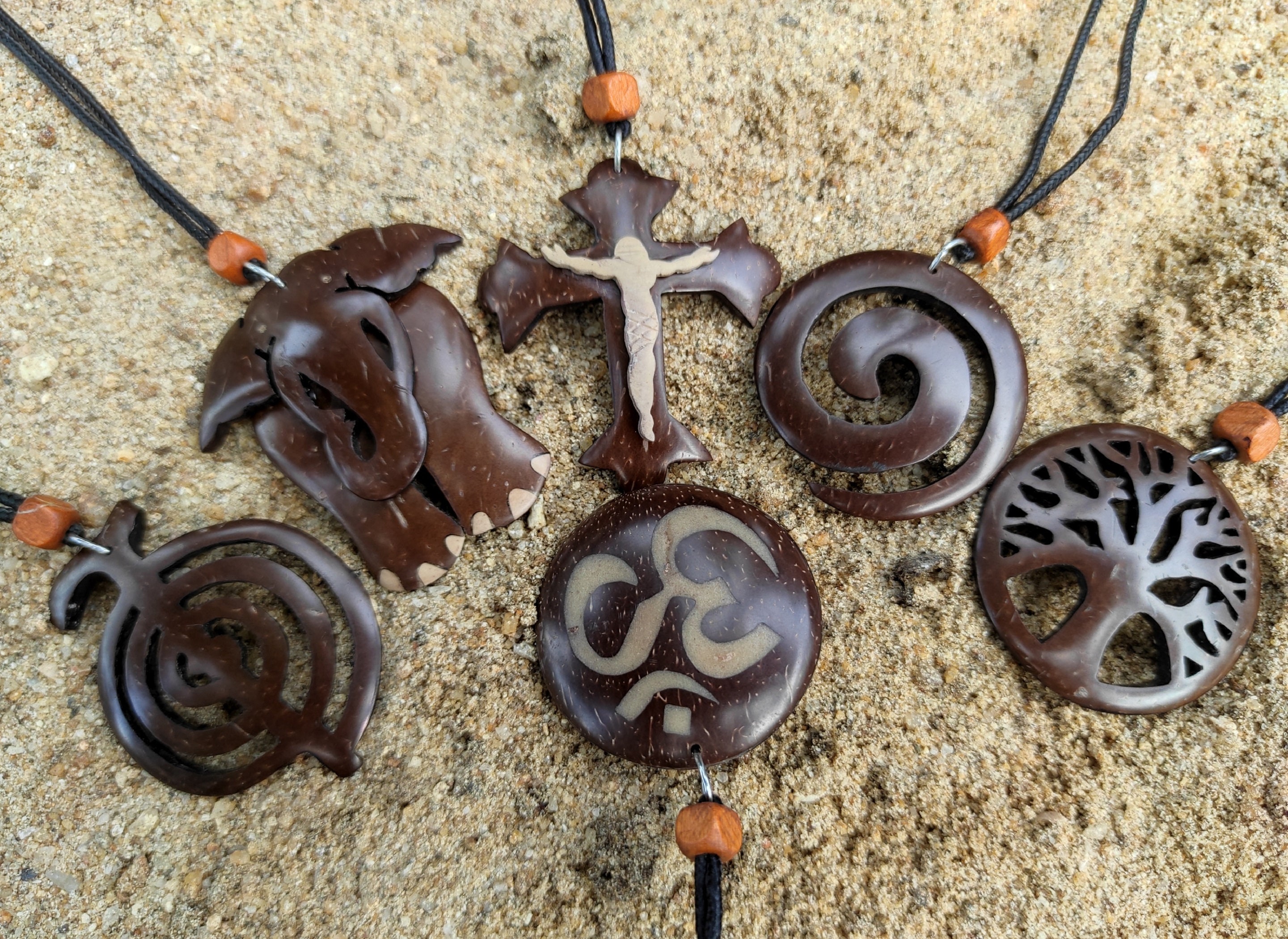 Coconut Shell Vintage Necklace,coco Shell Pendant,gift for Her,for Him ...