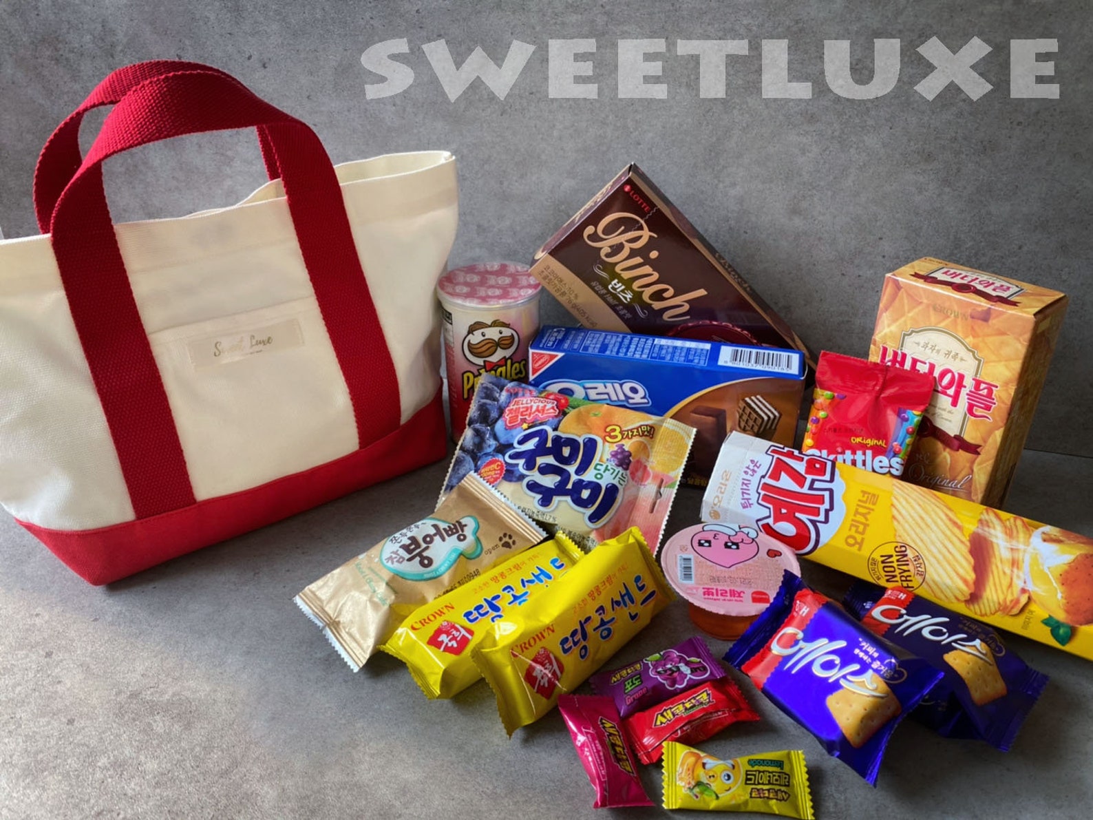 Korean Gift Snack Box, Asian Snack, Put Korean Snacks in an Handmade ...