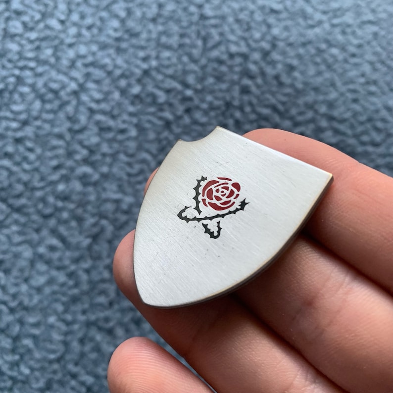 Skull Knight Shield Hard Enamel Pin - Etsy