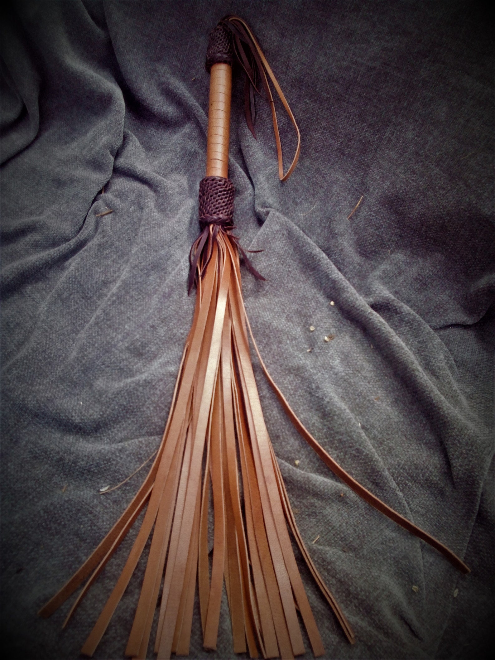 Two-color leather flogger handmade handmade bdsm medieval | Etsy