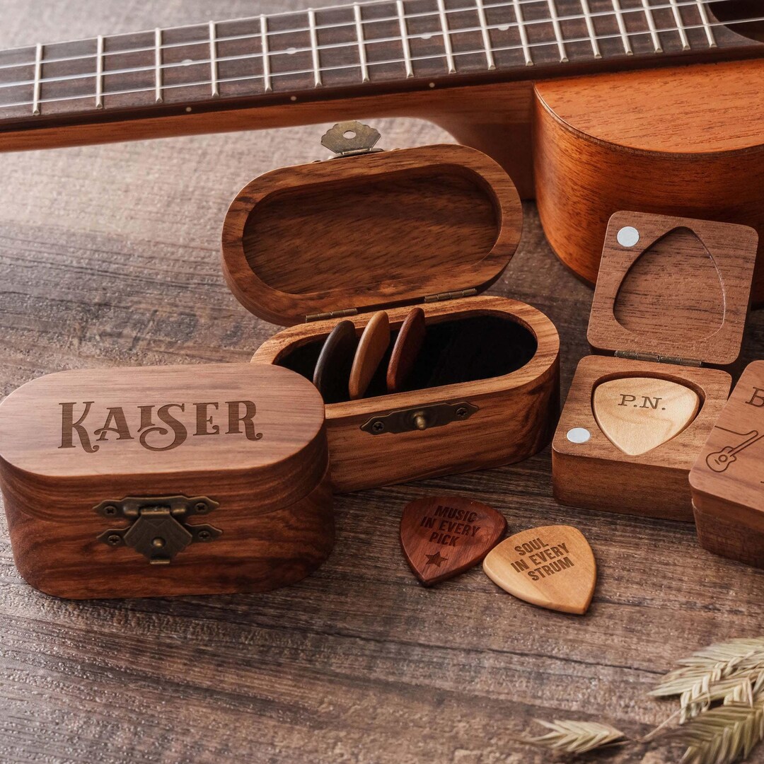 Personalized Wooden Guitar Picks Box, custom Engraved Wood Guitar Pick ...