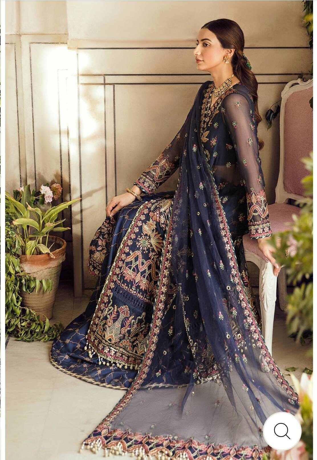 Perfect Blue Outfit for a Perfect Evening . Pakistani Designer Wear ...