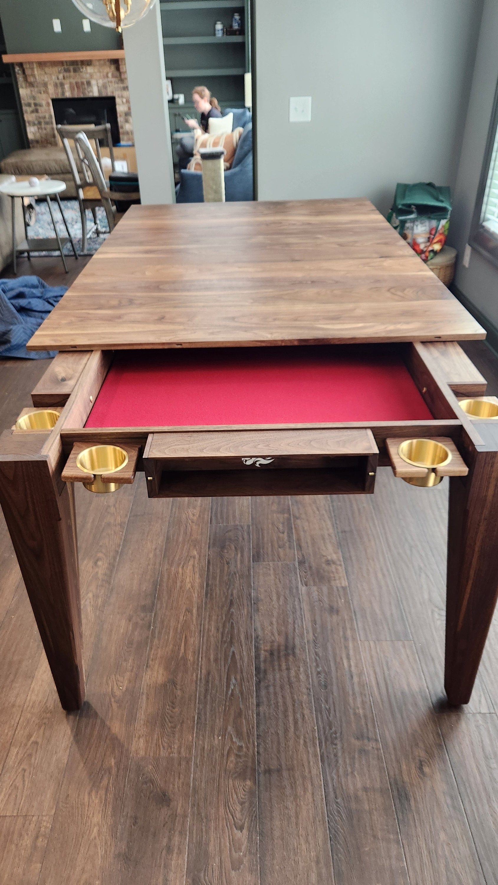 Custom Walnut Gaming Table / Dungeons and Dragons Gaming Table With ...