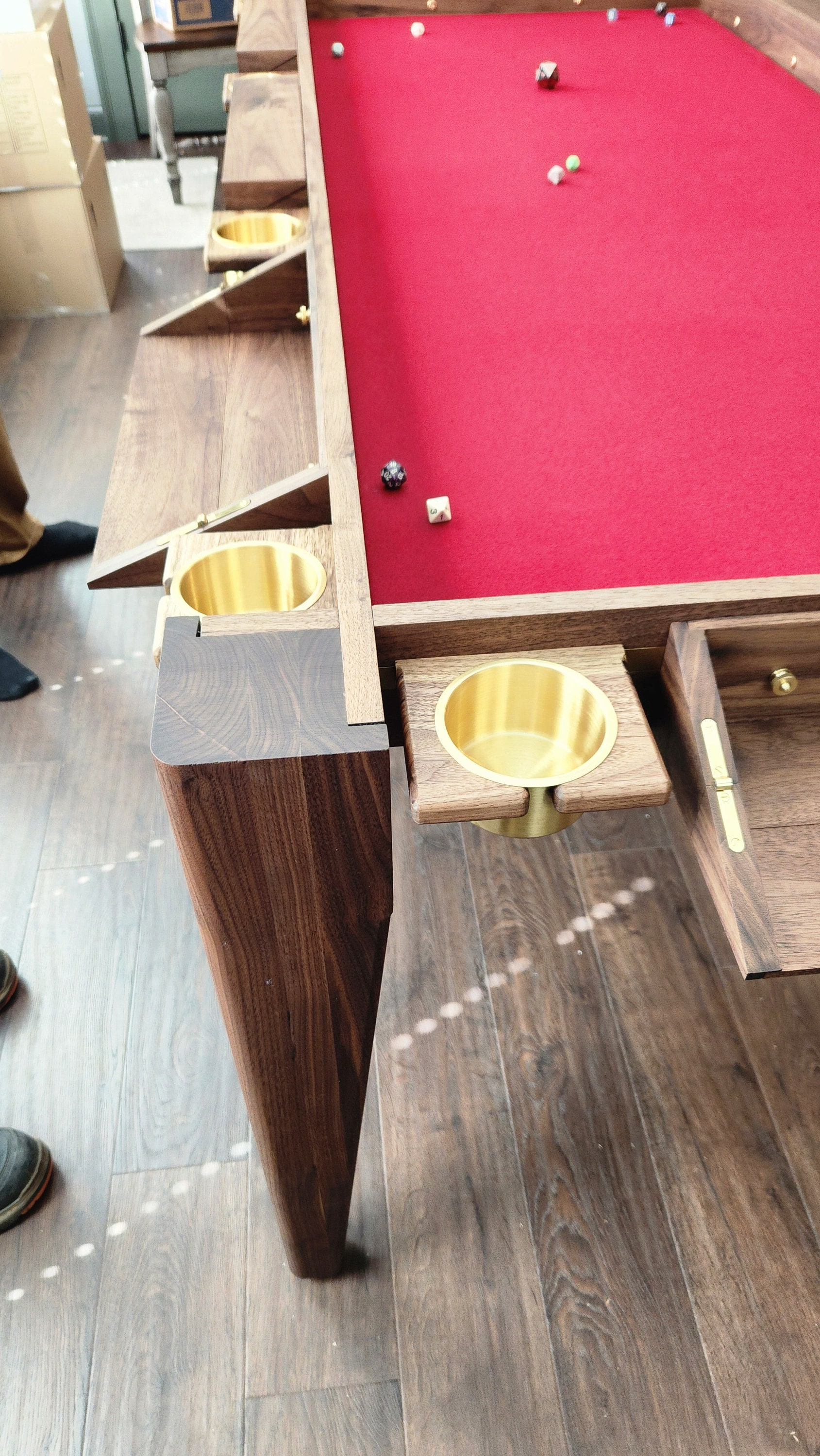 Custom Walnut Gaming Table / Dungeons and Dragons Gaming Table With ...