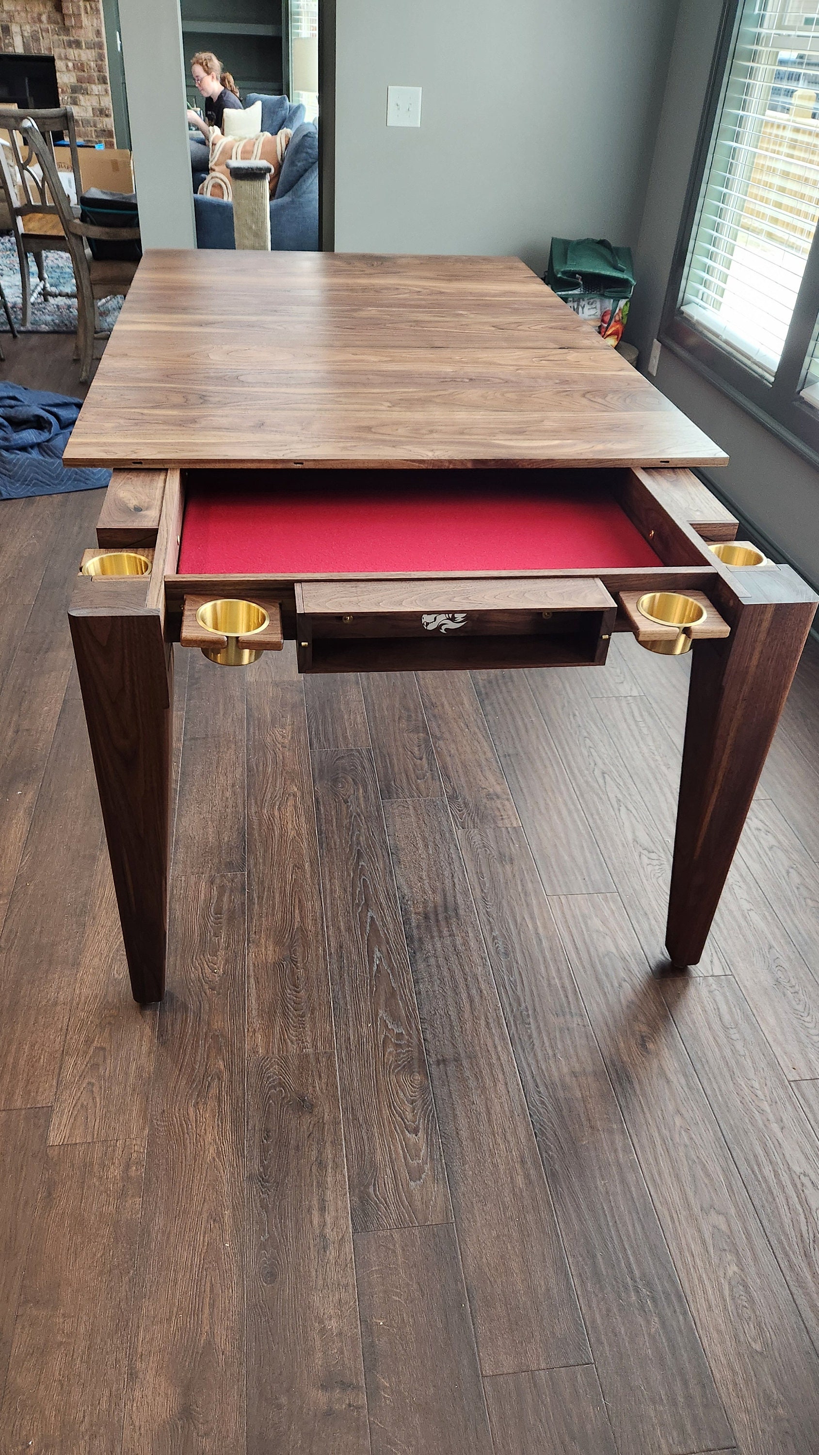 Custom Walnut Gaming Table / Dungeons and Dragons Gaming Table With ...