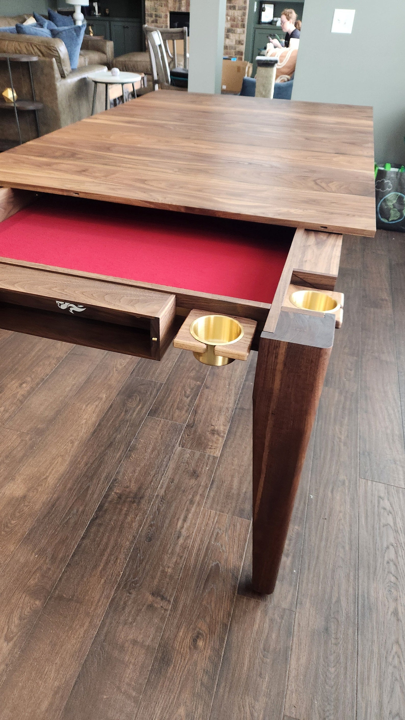 Custom Walnut Gaming Table / Dungeons and Dragons Gaming Table With ...