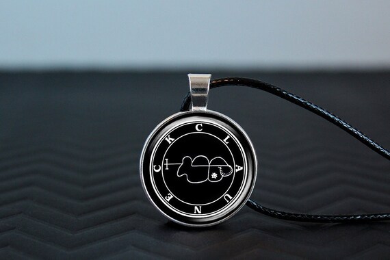 Clauneck Pendant Wealth Demon Black Magic Spell Amulet Left | Etsy