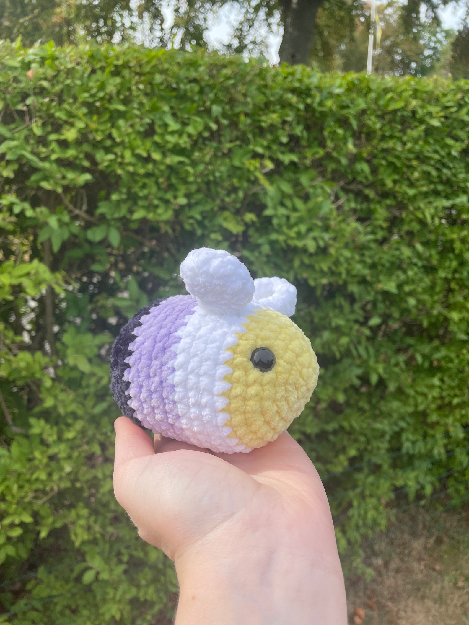 LGBTQIA Pride Flag Crochet Bees - Etsy