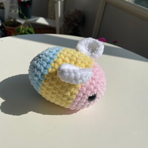 LGBTQIA Pride Flag Crochet Bees - Etsy