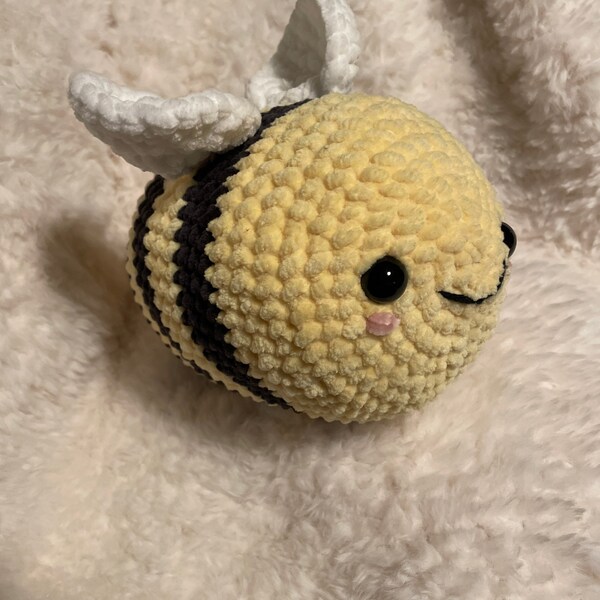 Bee Pillow Crochet - Etsy