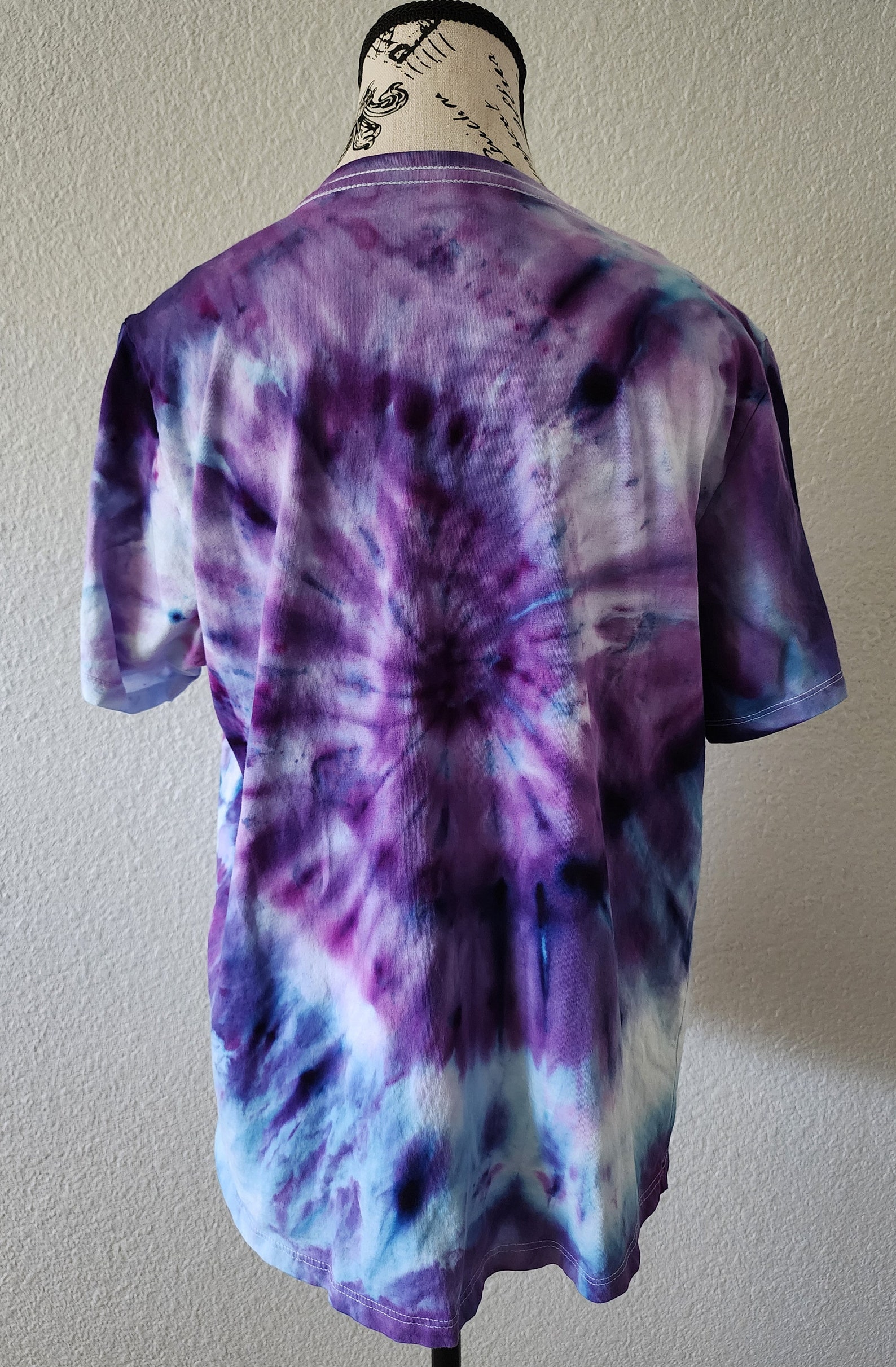 Purple Gravity Spiral Tie Dye T Shirt Customizable Women's 1XL - Etsy