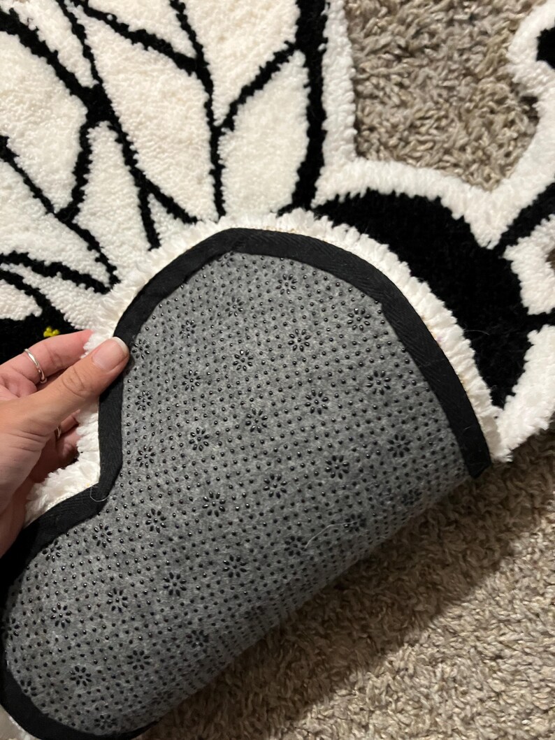 Hand-tufted Bee Rug - Etsy