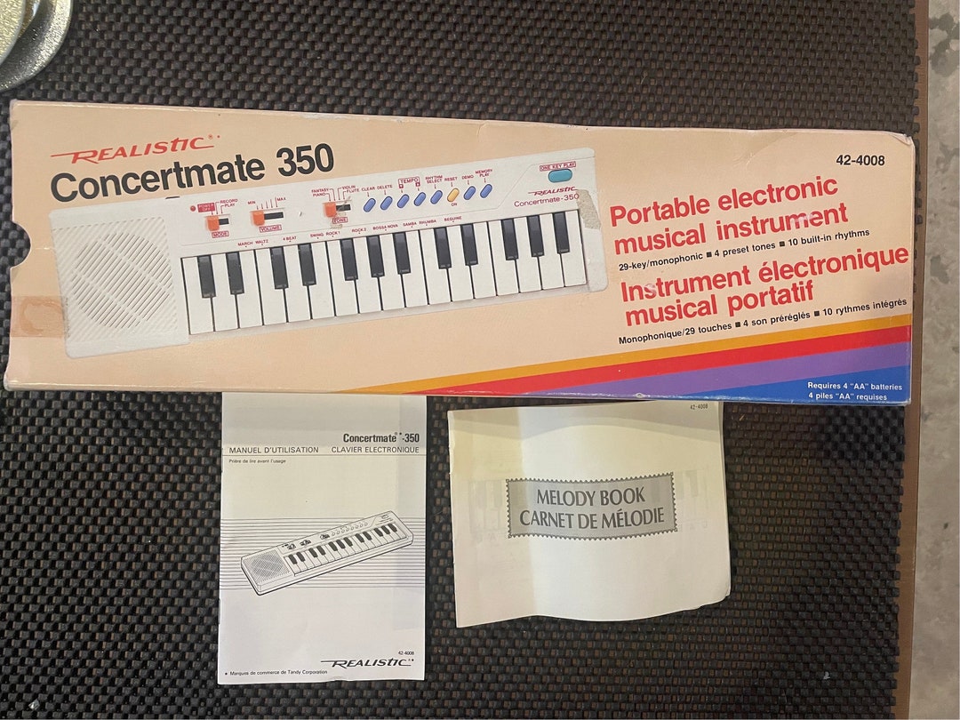 Realistic Concertmate 350 Portable Keyboard Electronic Synthesizer ...